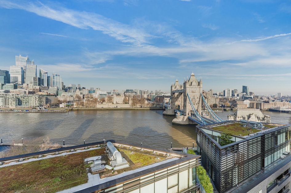 Penthouse for Sale in Balmoral House: A riverside penthouse with ...